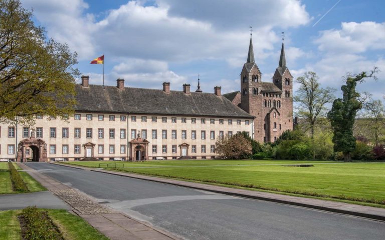 Höxter · ehem. Benediktinerabtei und Schloss Corvey | Klosterlandschaft OWL